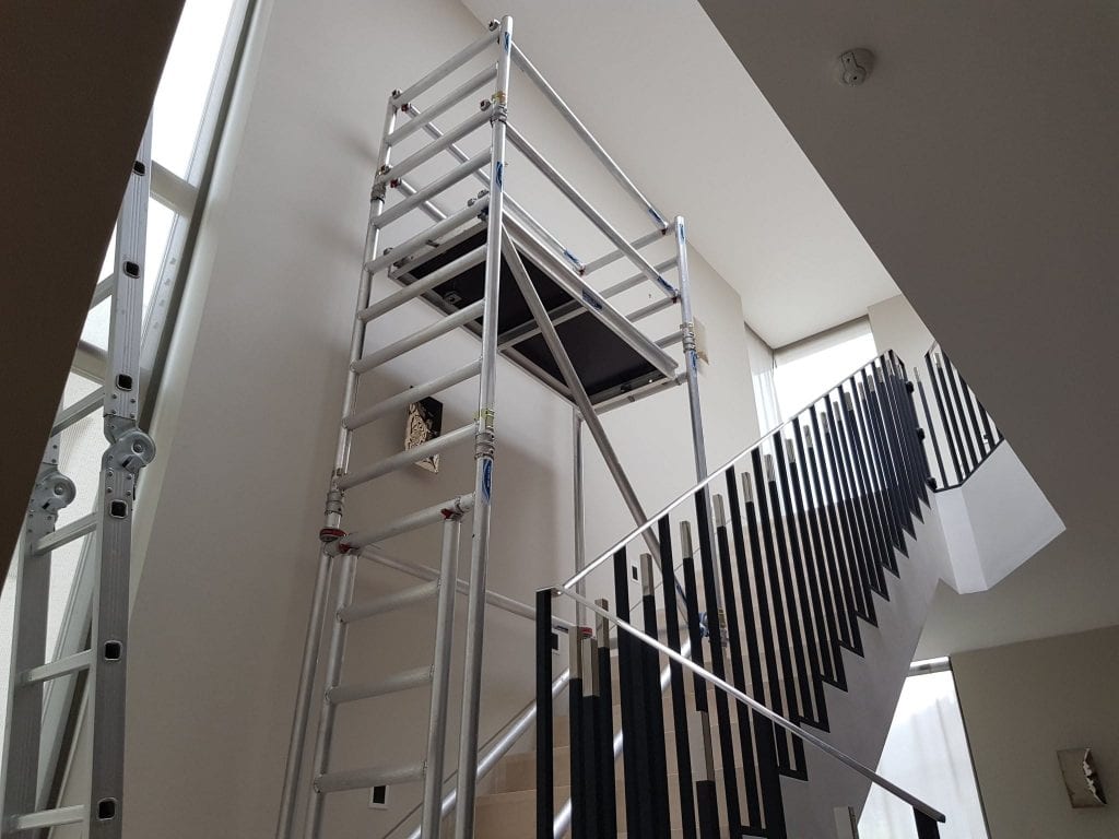 Best Scaffold Towers To Hire For Commercial Decorating